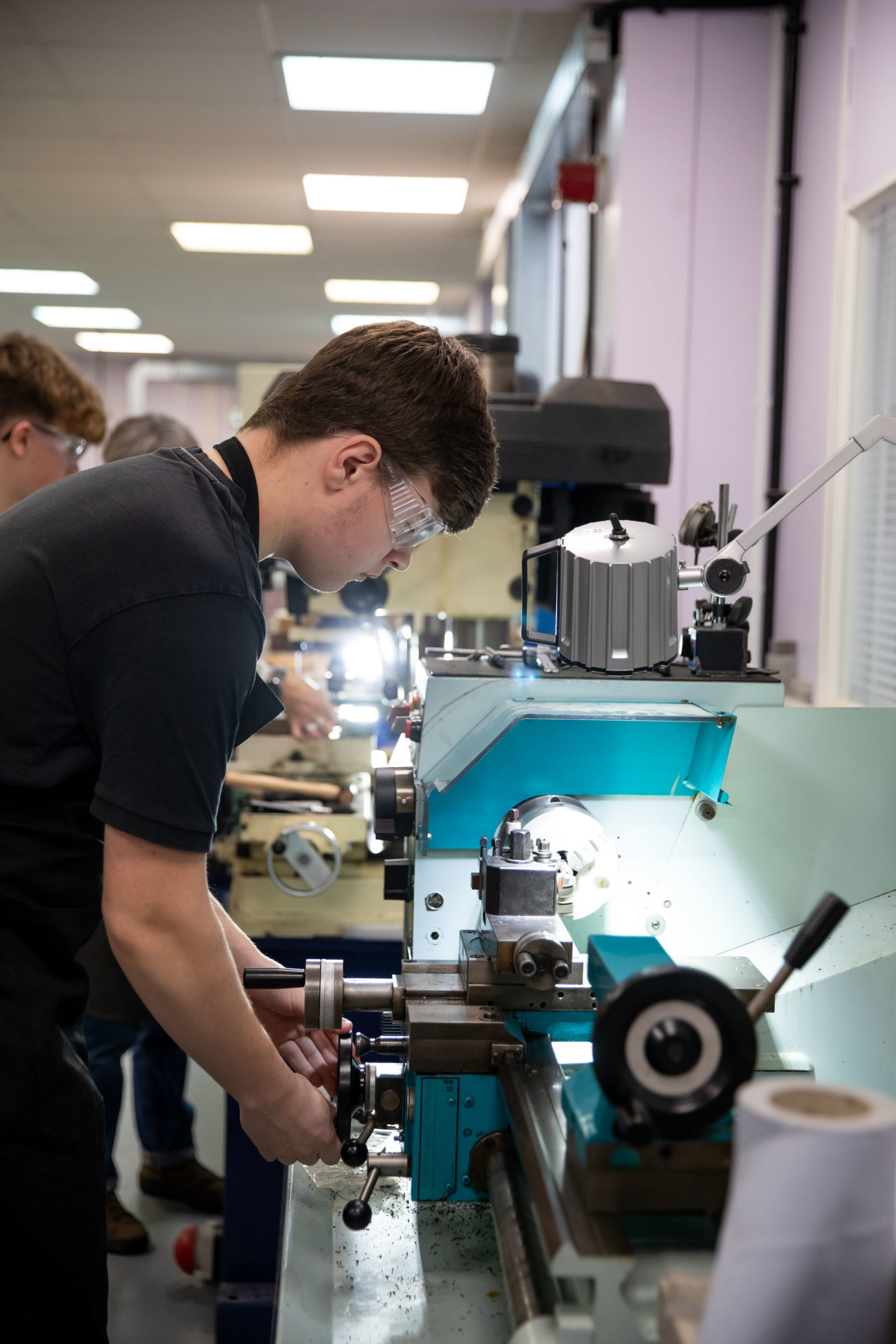 College Engineering students put theory into practice - Reigate College